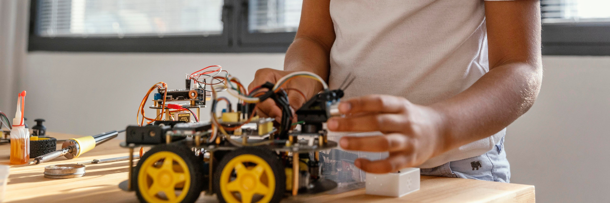 Diggerland's Top Tips To Start A Career In Construction