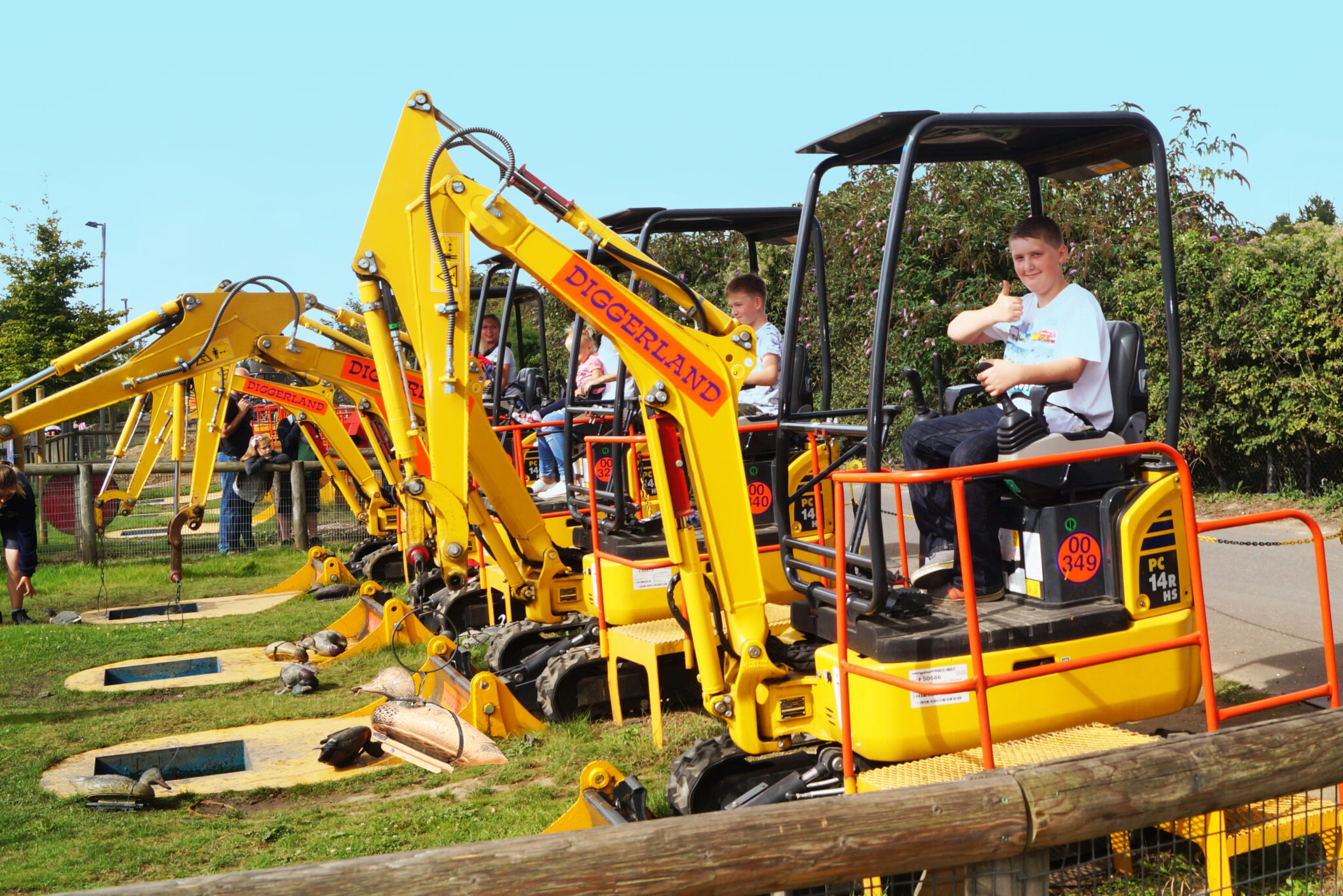 Have an Awesome Summer at Diggerland | Diggerland